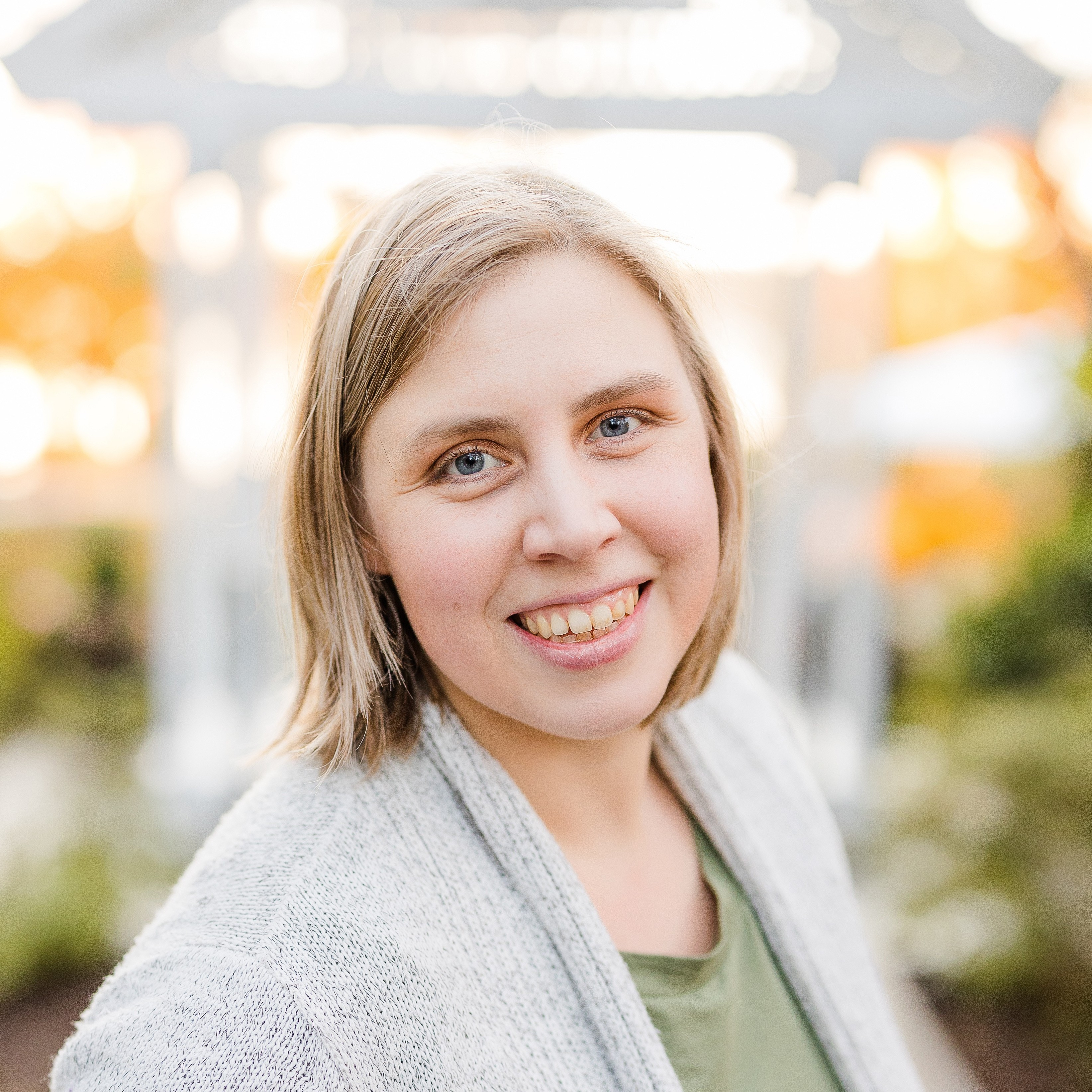 Lindsey Thomas, LCSW